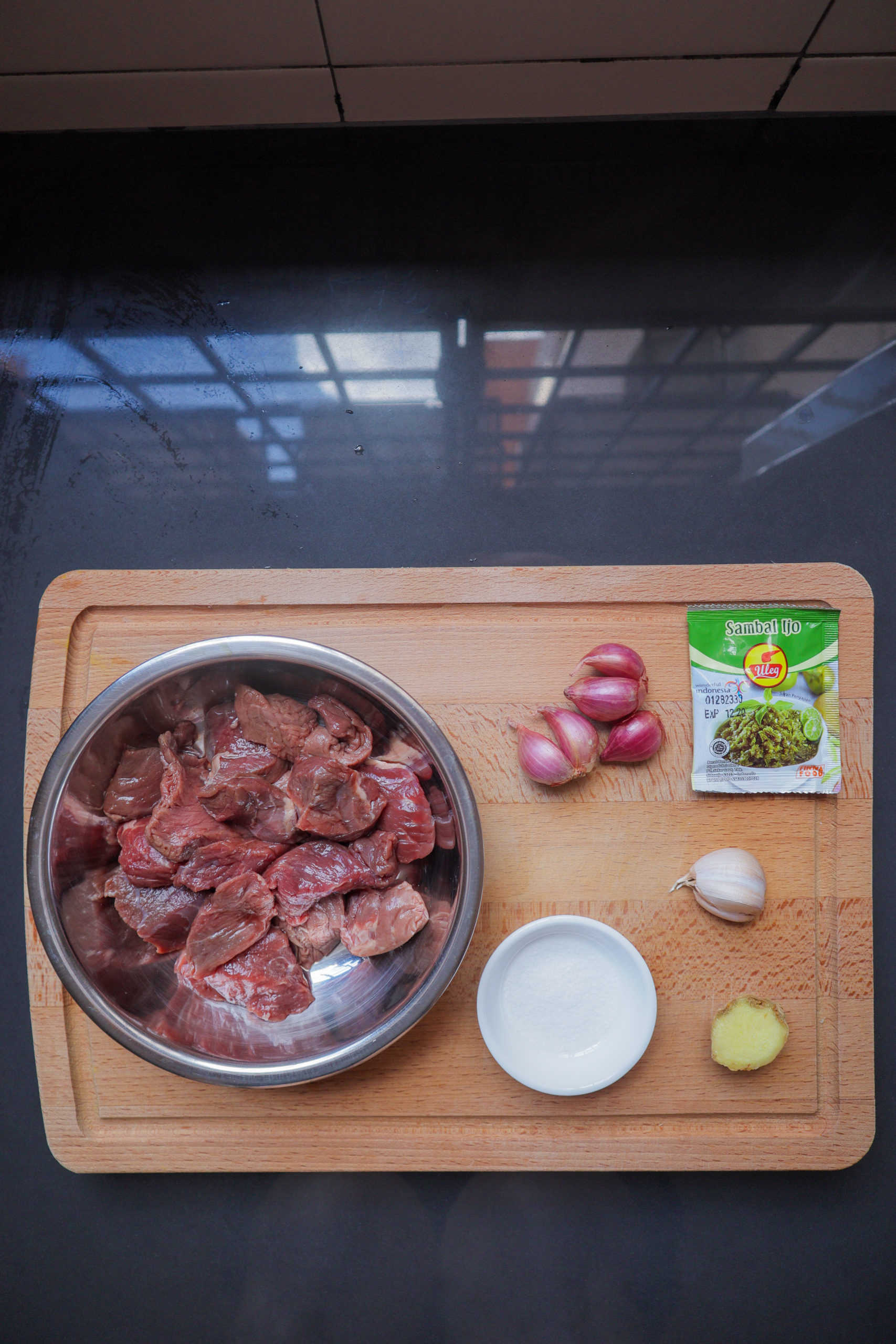 Dendeng Batokok with Sambal Ijo [Recipe] - Thokohmakan