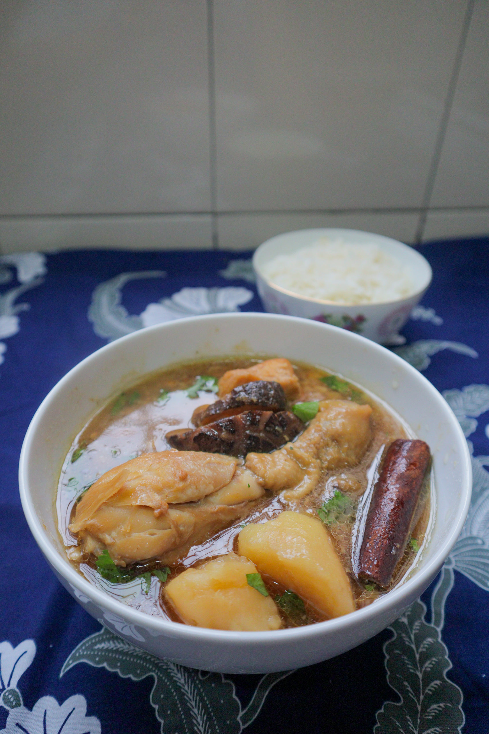 Chicken pongteh [Pressure cooker recipe] - Thokohmakan
