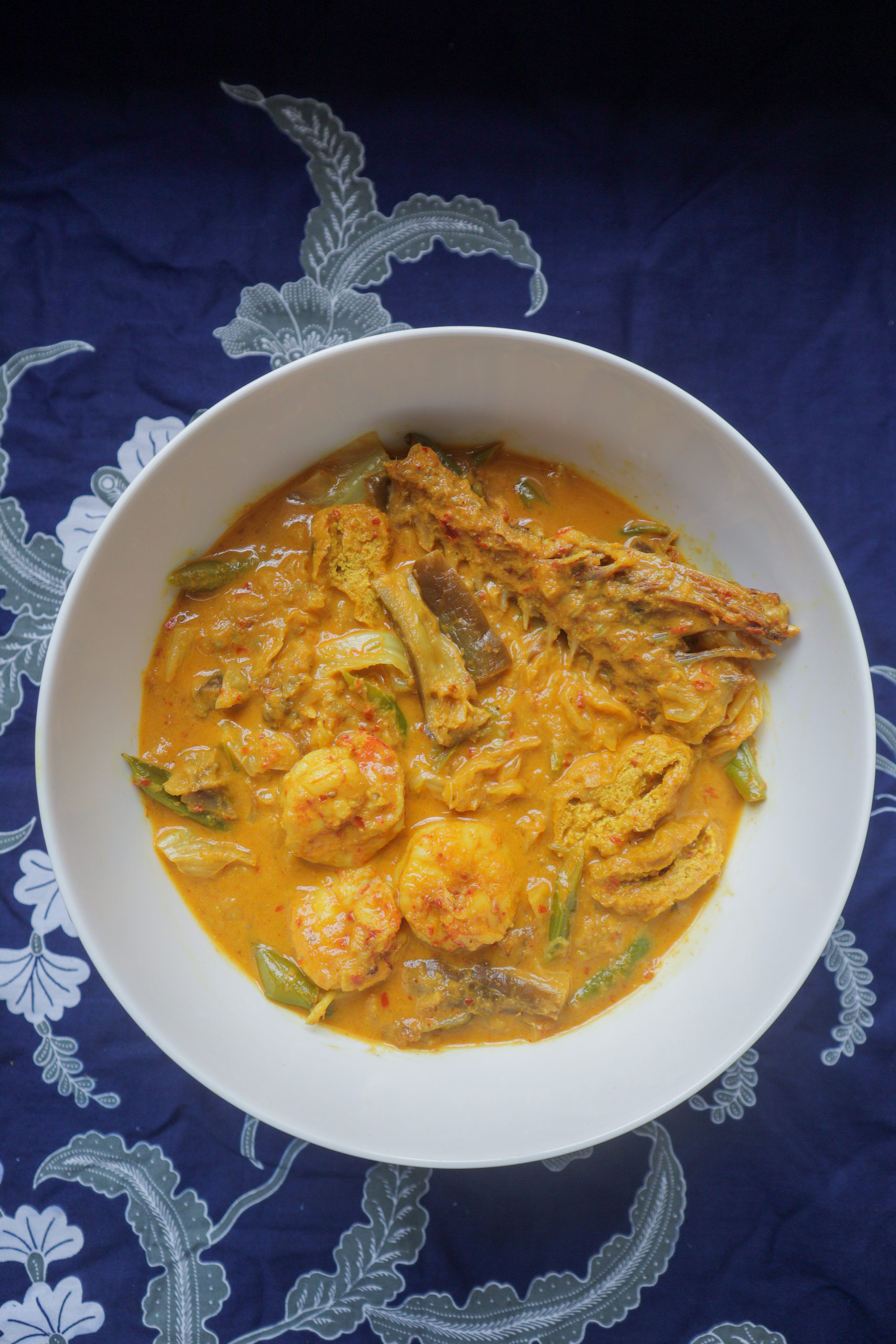 Nyonya Salted Fish Bones Gulai [Recipe] - Thokohmakan