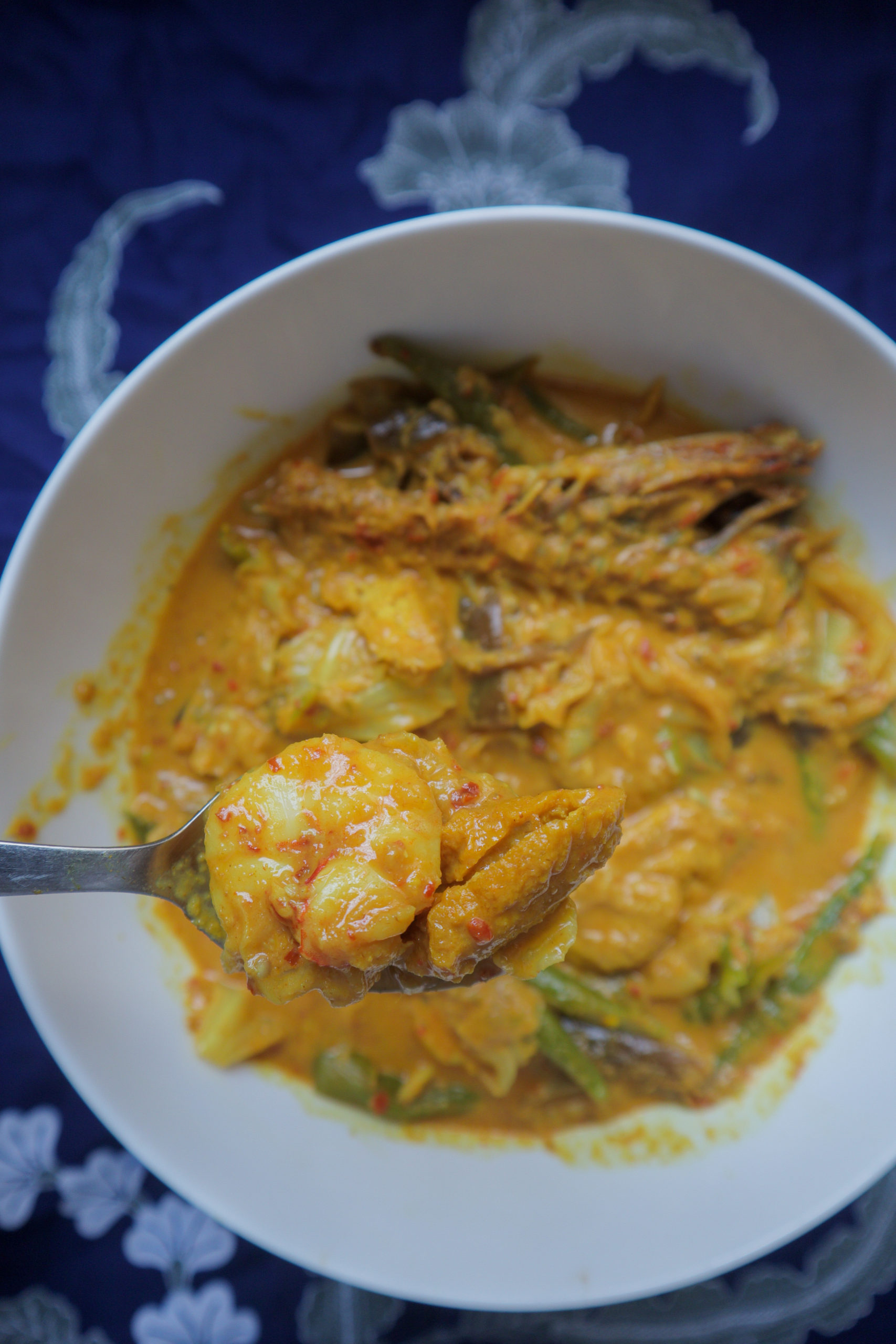 Nyonya Salted Fish Bones Gulai [Recipe] - Thokohmakan