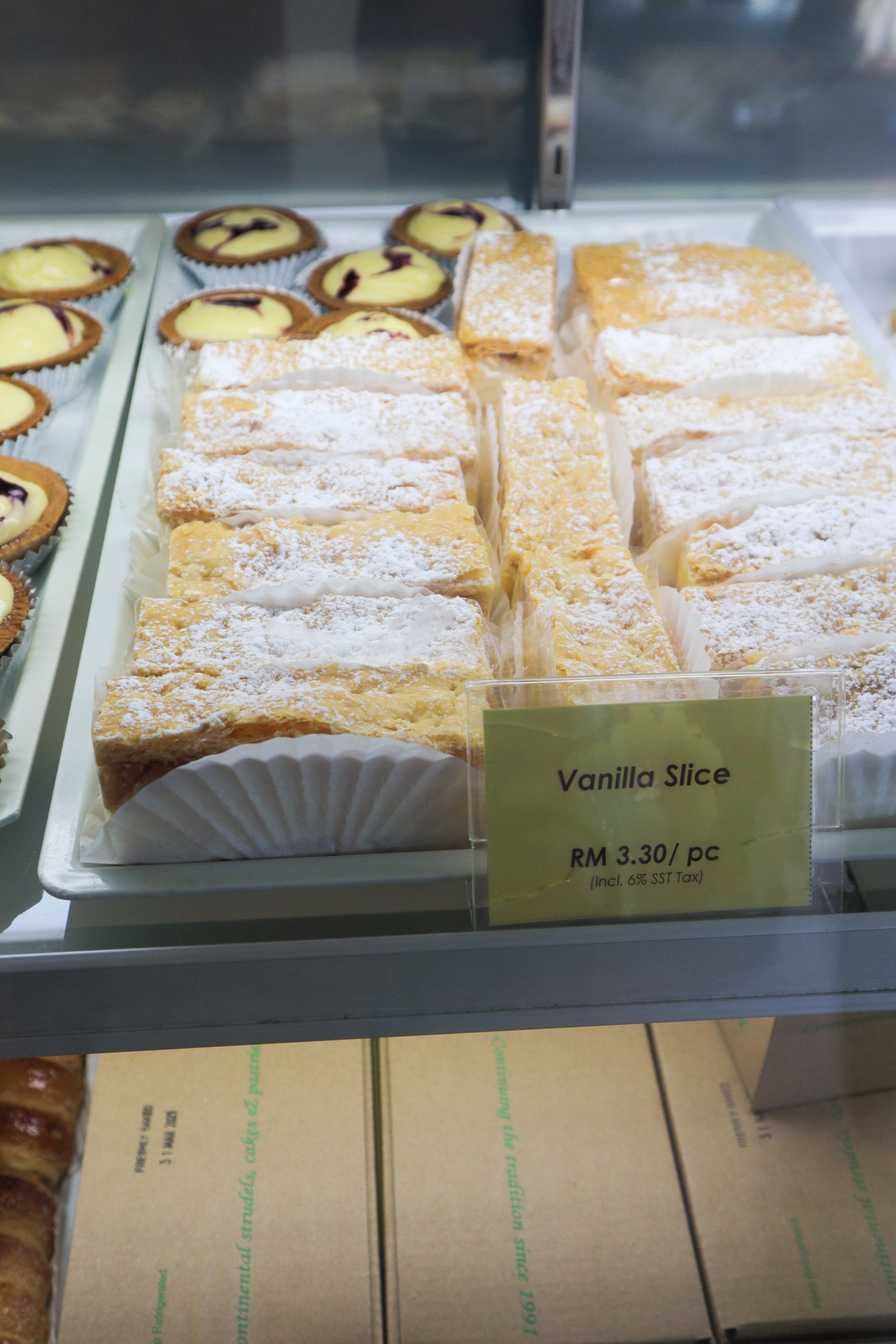 Apple Strudel, Fruity Bakery Klang - Thokohmakan
