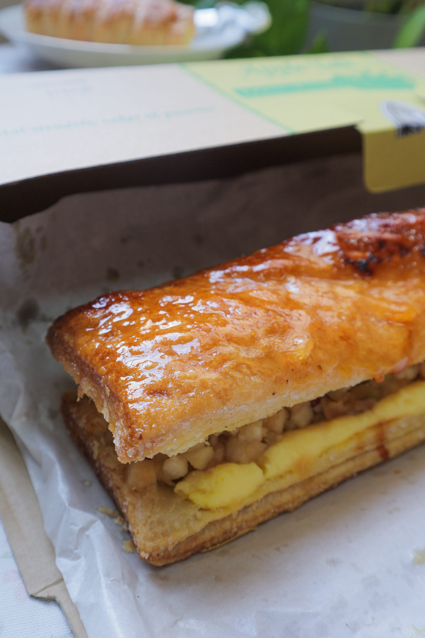 Apple Strudel, Fruity Bakery Klang - Thokohmakan