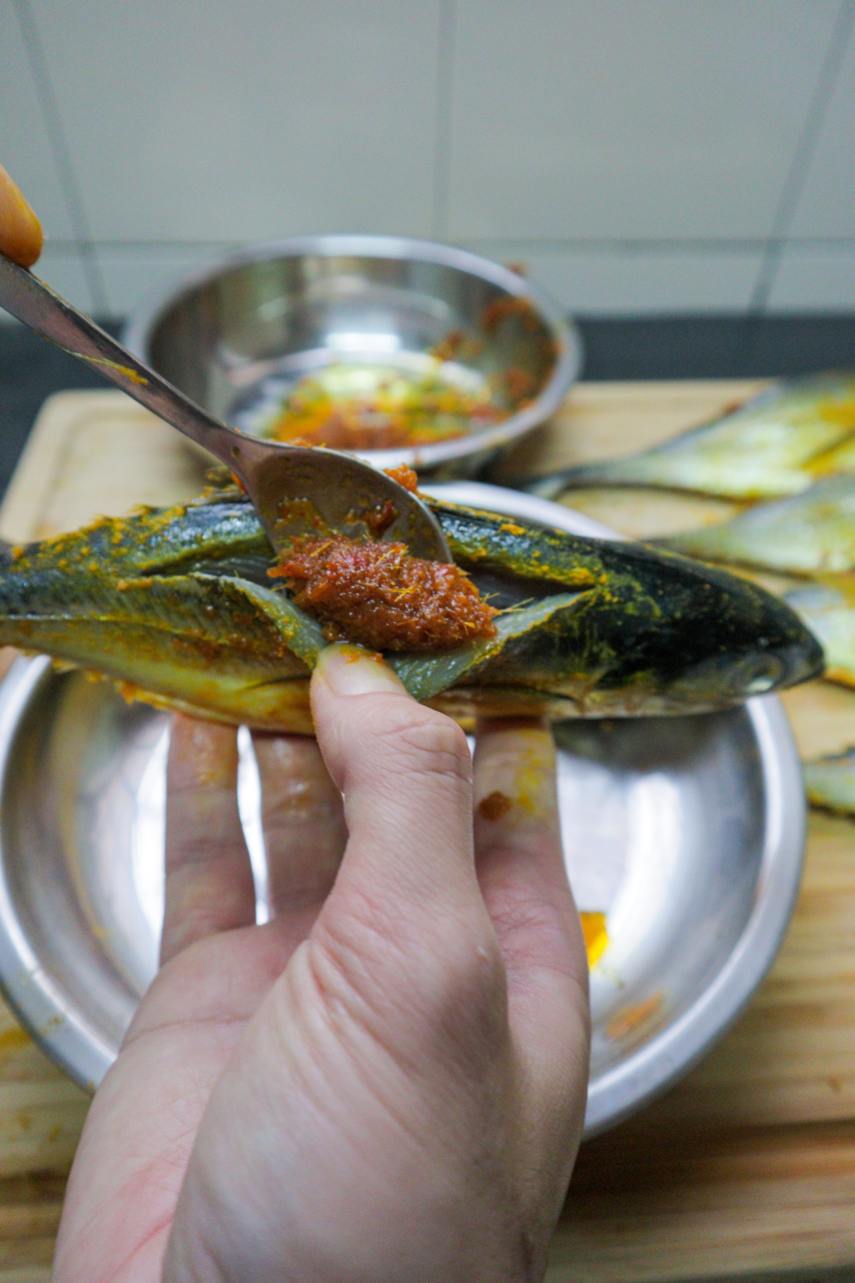 Ikan cencaru sumbat sambal [Recipe] - Thokohmakan