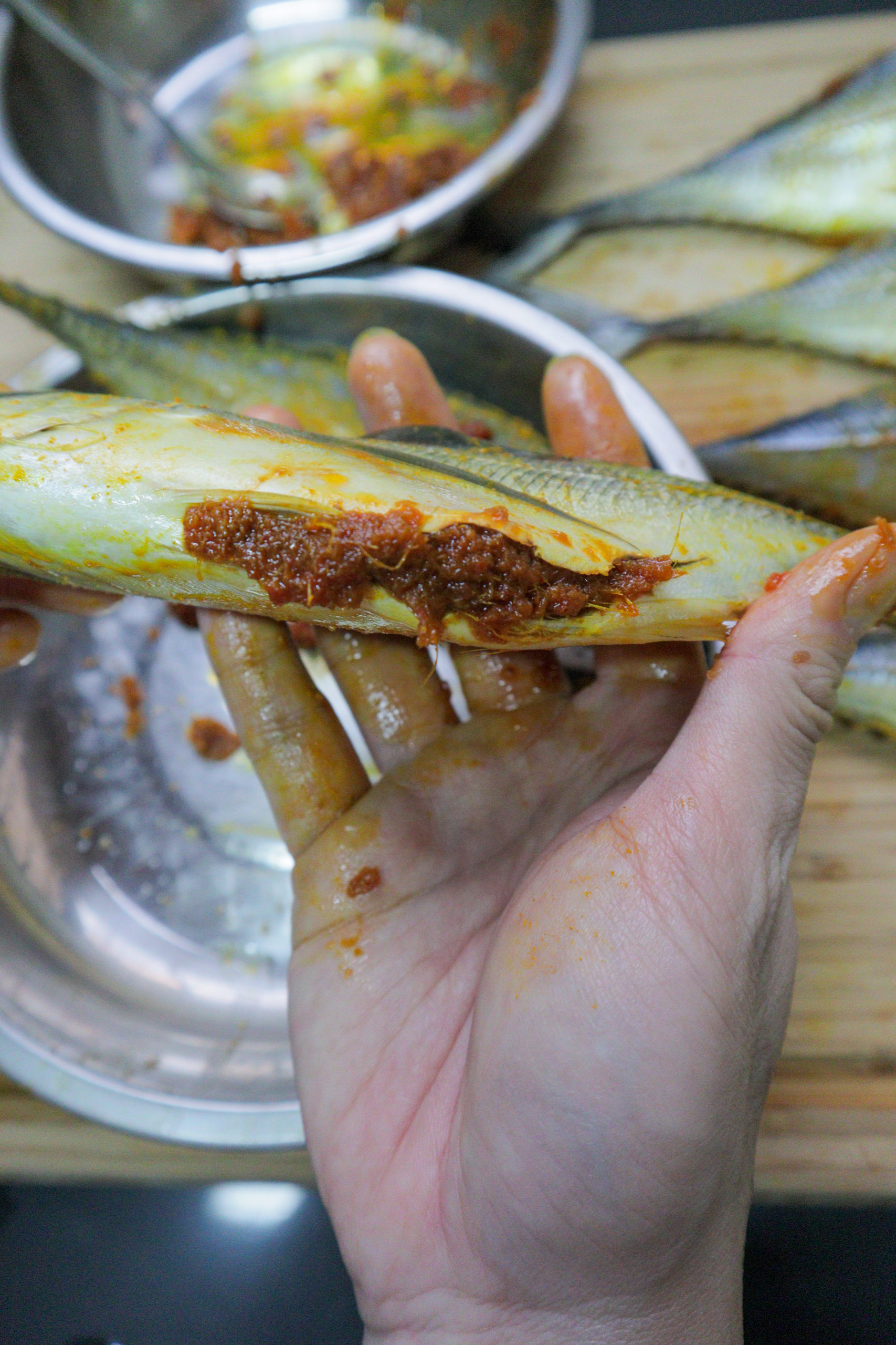 Ikan cencaru sumbat sambal [Recipe] - Thokohmakan