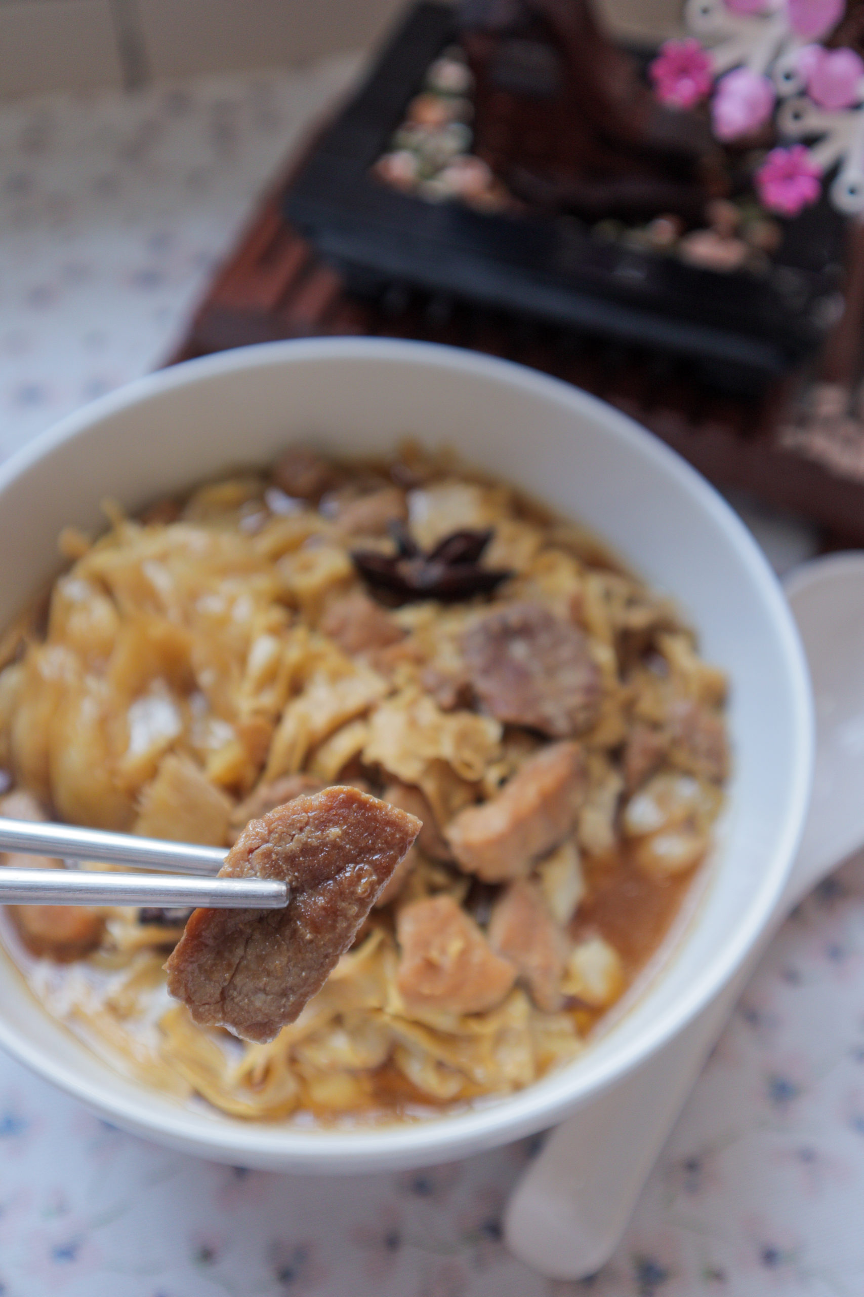 Braised pork with fu chuk [Pressure Cooker Recipe] - Thokohmakan