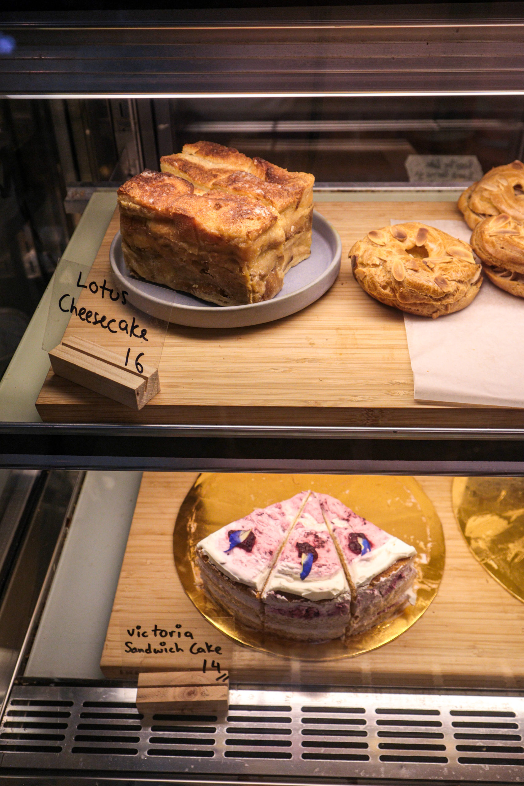 Monét Cafe, Melawati - Thokohmakan